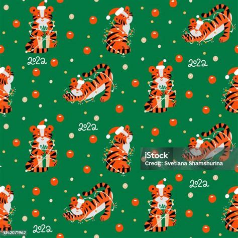 2022 년 새해 기호와 크리스마스 컬러 원활한 패턴 화환 크리스마스 장식 색종이와 문자가있는 작은 호랑이 플랫 벡터 그림입니다