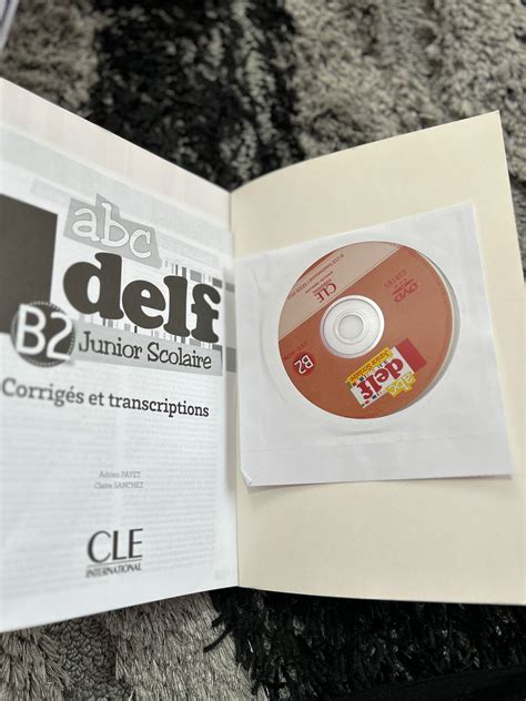 Учебници и помагало по френски език гр Якоруда • Olx Bg