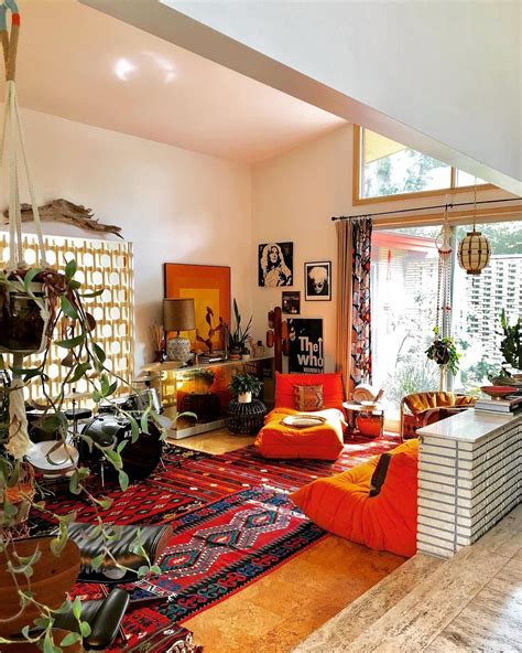 Eclectic 70s Retro Living Room Decor