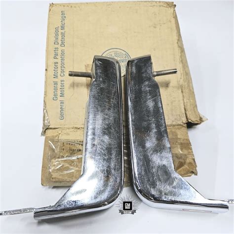 Nos Gm 80 85 Caprice 83 Parisienne Front Bumper Guards Exc Ve5 Old Gm
