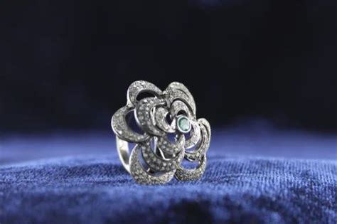 925 Sterling Silver Emerald Flower Style Emrald Gemstone Ring With Mini Diamond And Bloack