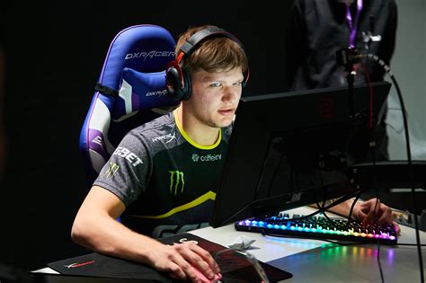 S1mple Stars In A 1v1 VALORANT Series That Shows His CS GO Skill Isn T Enough Dot Esports