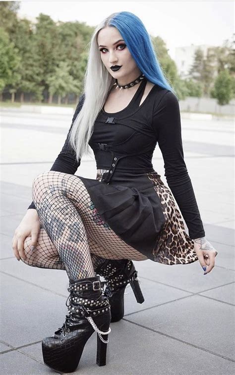 Alternate Girls Alt Model Alternative Female Alt Grunge Platform Boots