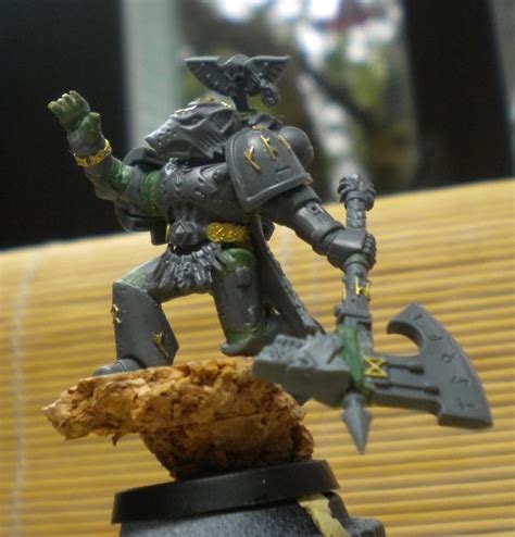 Conversion Dun Prêtre Des Runes Space Wolf Minis Makhgick