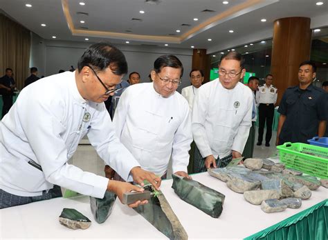 ပြည်ထောင်စုသမ္မတ မြန်မာနိုင်ငံတော် ယာယီသမ္မတ နိုင်ငံတော်လုံခြုံရေးနှင့