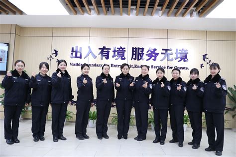 重庆高新区：从丁真到理塘 女警们将“爱”进行到底 国际在线移动版