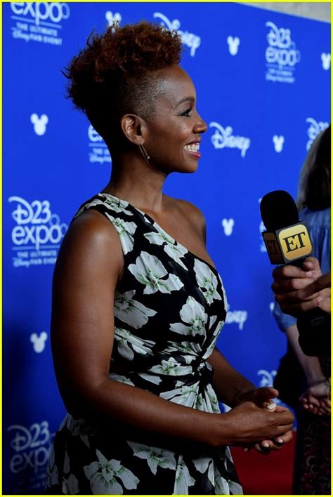 10 Of Disneys Princess Actresses Meet Up For Epic D23 Photo Photo