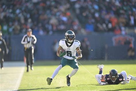 Devonta Smiths Gameday Habits Stun Fans Just Four Hours Sleep And A