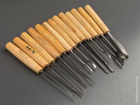 Thirteen Dastra Carving Gouges With Decals 88667 Jim Bode Tools