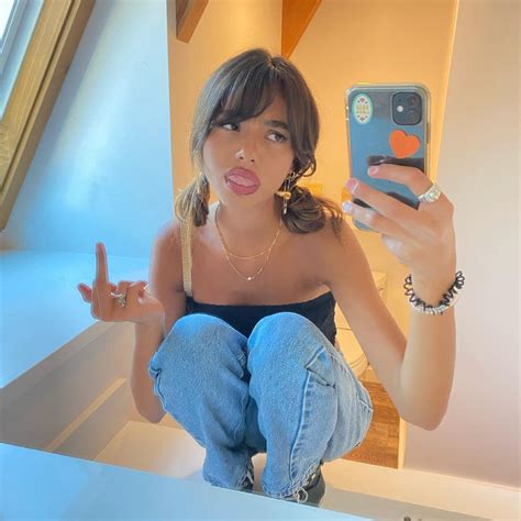 Liya Joëlle💞 On Instagram All Types Of Moods” Cute Selfie Ideas