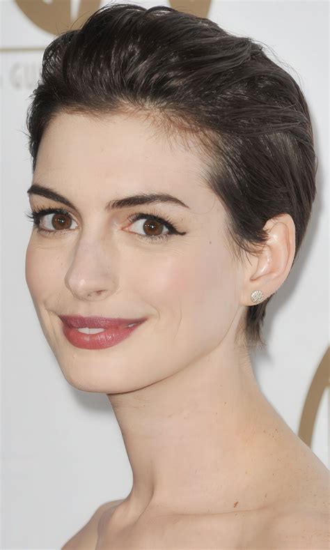 Picture Of Inspiring Celebrities Short Hairstyles 2