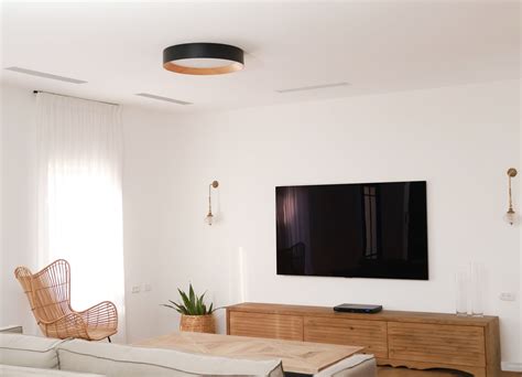 גובה מושלם לתאורת קיר המדריך המקצועי למיקום נכון דניאל לייט דיזיין