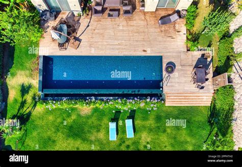 Landscape Swimming Pool Top View 6 Creative Backyard Pool Landscaping
