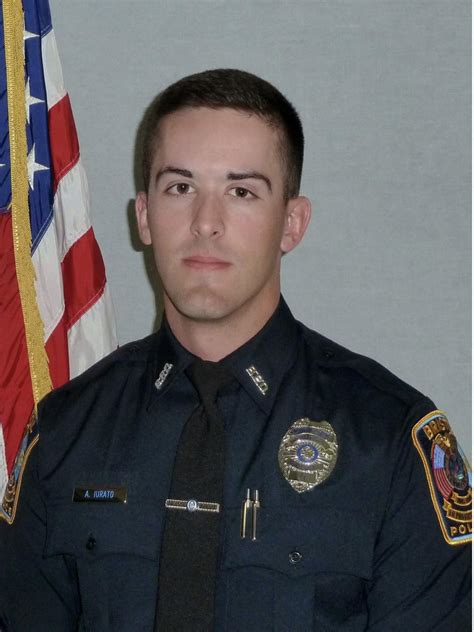 El Sargento Dustin Demonte Y El Oficial De Policía Alex Hamzy Ambos Del Departamento De Policía