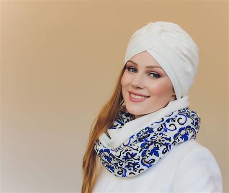 Premium Photo Photo Of Self Assured Arabian Lady In Hijab Shows You