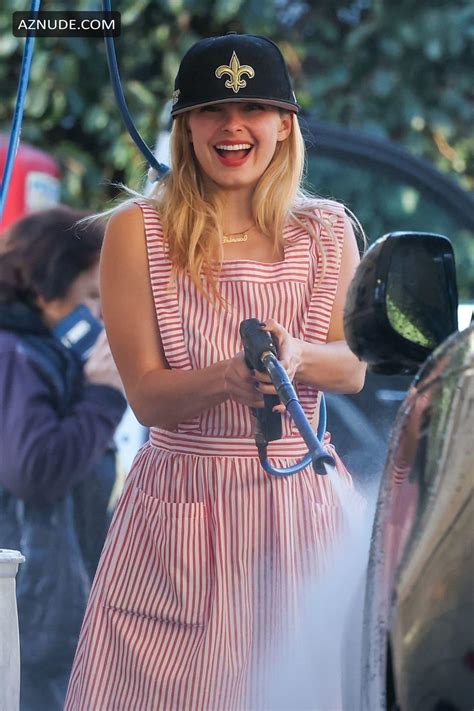 Addison Rae Sexy Spotted Flashing Her Taped Boobs In A Hot Candy Striper Dress While Washes Her