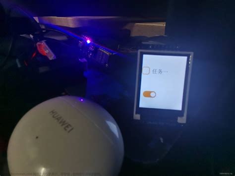 [esp32 lvgl]物理按键控制屏幕上开关和led闪烁 toy模板网
