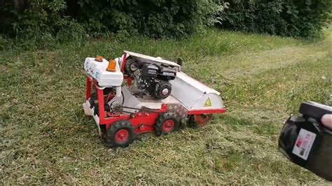 Косилка-мульчер на радиоуправлении. Май на исходе,третий раз косим ...