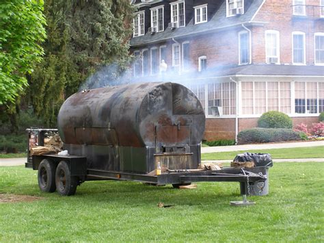 Spring Barbeque The Smoker Cooking Up Good Nc Barbeque Flickr