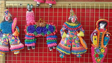 Traditional Mazapán Artists Of Calderón