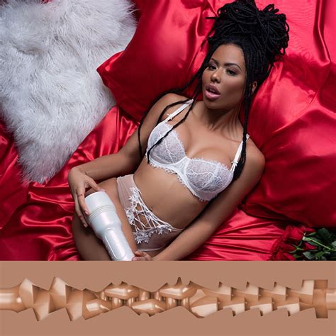 Kira Noir Spellbound And Bewitched Fleshlight Sleeve