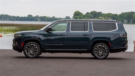 Review 2023 Jeep Grand Wagoneer L Goes Long On Space And Power
