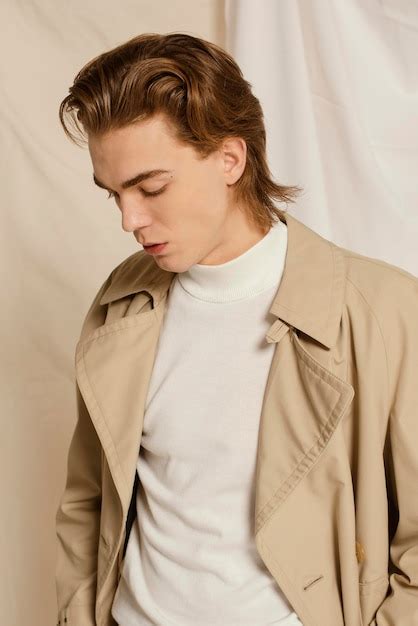 Retrato De Joven Foto Gratis