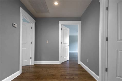15 Perfect Trim Colors To Complement Your Gray Walls