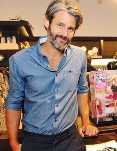 Winona Ryder S Husband Scott Mackinlay Hahn Bio Wiki