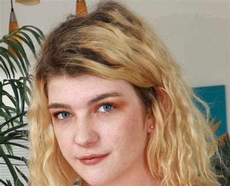 Remy Rayne Biographywiki Age Height Career Photos And More