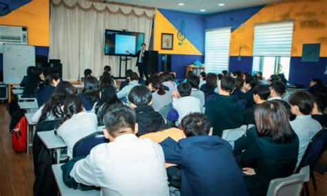 70 000 ГАРУЙ ТӨРИЙН АЛБАН ХААГЧ ЕБС ИЙН СУРАГЧ ИРГЭД ЦАХИМ УР ЧАДВАР ДЭЭШЛҮҮЛЭХ СУРГАЛТАД