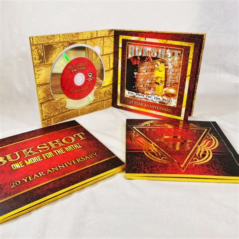 Golden Cds In Printed Cardboard Jackets Vinyl Record Pressing Cddvd Replication Duplication