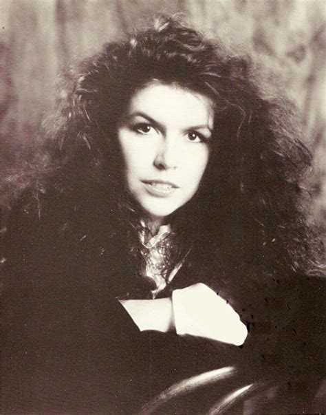 Pin By Suzannah Schulthies On Finola Hughes Soap Opera Stars General