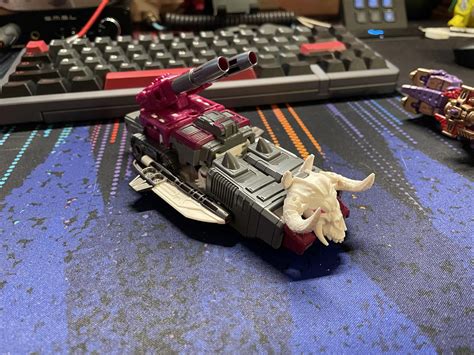 Hear Me Out Upgade Kit To Mount Skullgrins Head On The Front Of The Alt Mode R Transformers