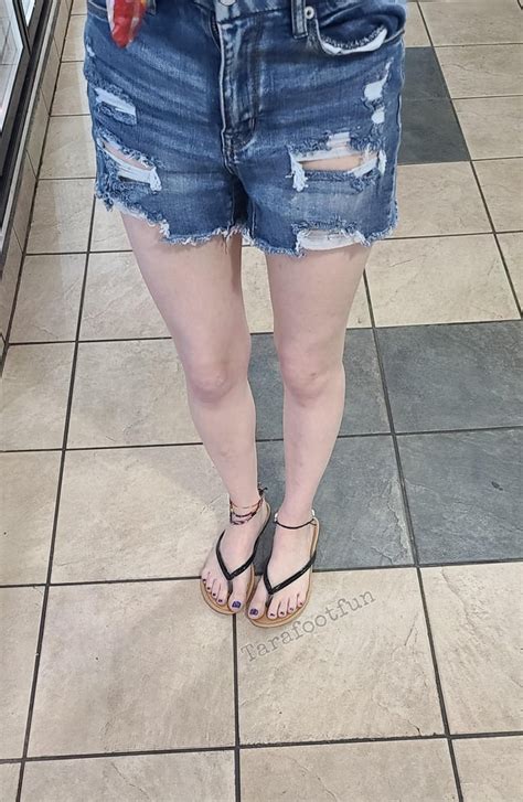 Would You Stare At My Feet In Public Oc R Publicfeetpics