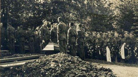 The World War Two Soldier Buried In Germany Without His Brain Bbc News