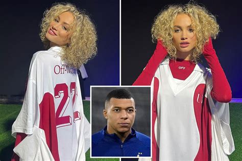 Kylian Mbappes Rumoured Girlfriend Rose Bertram Stuns At Fashion Show