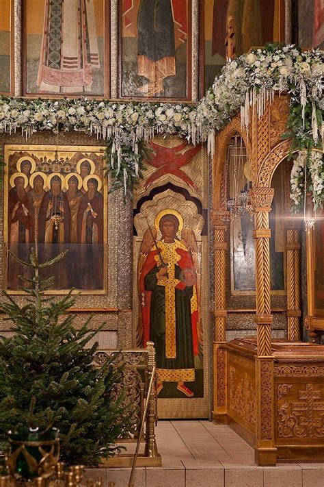Рождество | Church flowers, Wedding candles, Bridal candles