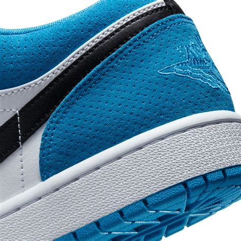 Jordan 1 Low Laser Blue Ck3022 004 Raffles And Where To Buy
