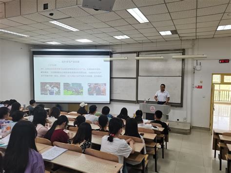 【学术报告】内蒙古农业大学兽医学院杜山博士为动科专业师生作学术报告 榆林学院现代农学院
