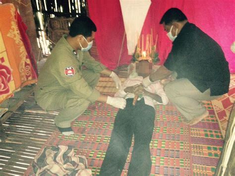 នាយចឺមលង់ទឹកស្លាប់គ្រាដែលកំពុងហែលទឹកតាមដងទន្លេមេគង្គ នគរដ្រេហ្គន