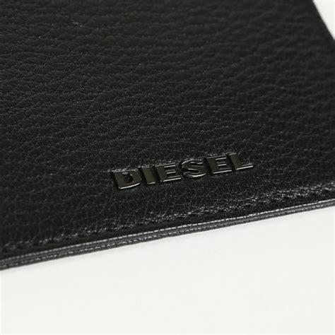 Diesel ディーゼル レザーカードケース メンズ 羊革 本革 メタルロゴ 薄型 カードホルダー Johnas 買っciao トゥット