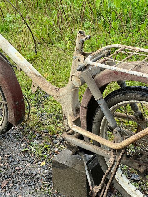 Crescent Moped Fordon Båtar And Delar Mopeder Auctionet