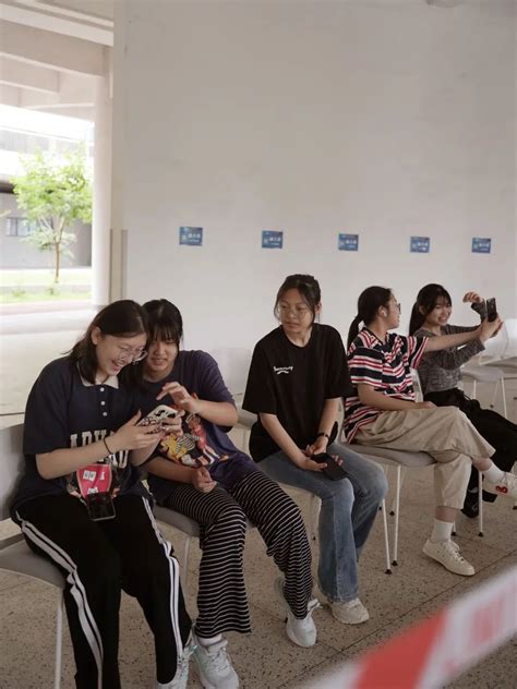 新生报到丨一年一会 万事俱备，只等你来 湖州市南太湖双语学校