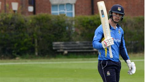 Brewers Batting Fails To Fire As Alton Lose By 98 Runs