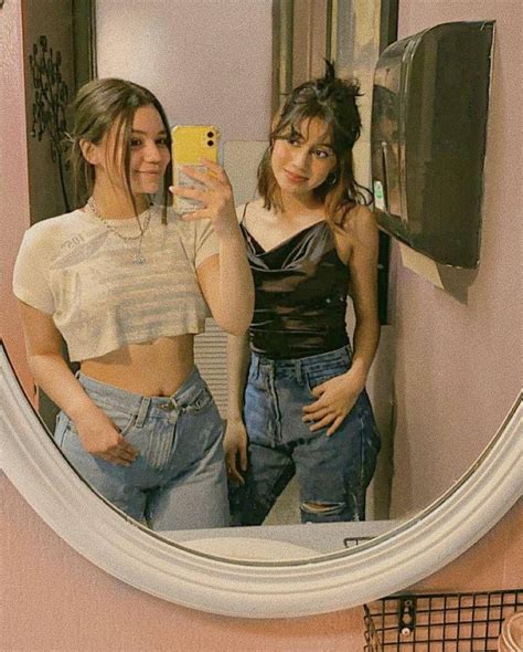 Best College Latina 2 Scrolller