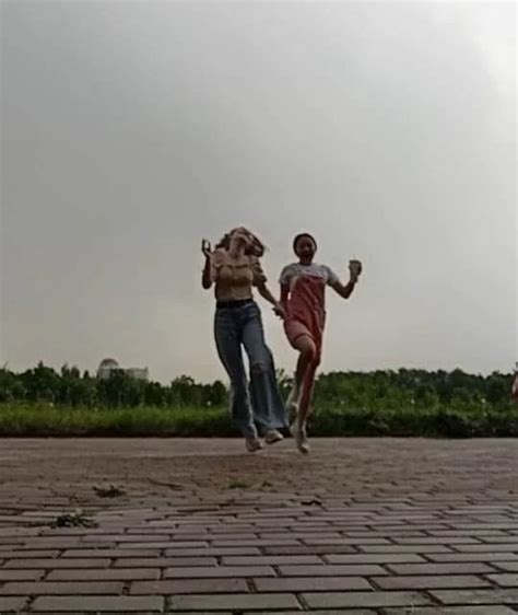 Мама отзывается о Трансцендентальной Медитации Махариши практикуемой её трехлетней дочерью — Tm