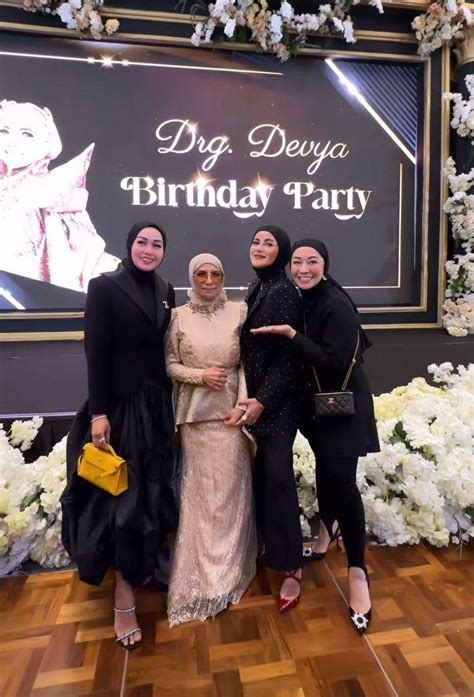 Potret Para Tamu Artis Yang Hadiri Ulang Tahun Drg Devya Idn Times