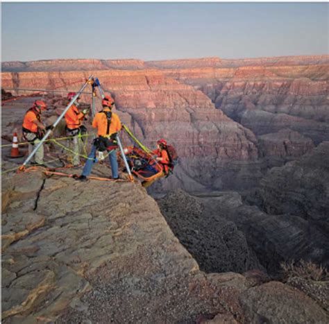 Man Slips Over Edge Falls 130 Feet To His Death At Grand Canyon