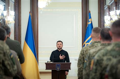 Зеленський озвучив оновлені втрати серед росіян та українців внаслідок війни Sd Ua